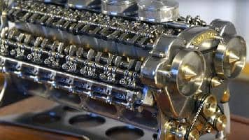 Video worth watching: Glorious hand-assembled miniature W32 engine