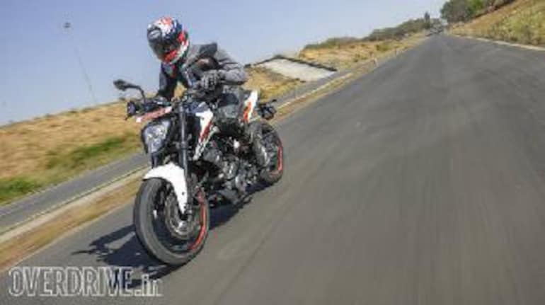 Image gallery: 2017 KTM 250 Duke first ride review