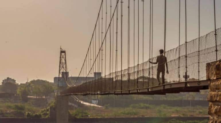 Morbi Cable Bridge Collapse: इंजीनियरिंग का नायाब चमत्कार था 140 साल ...
