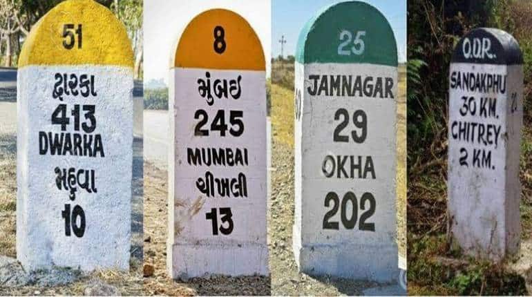 Milestones Color: सड़क पर क्यों लगे होते हैं नारंगी, हरे, पीले रंग के ...