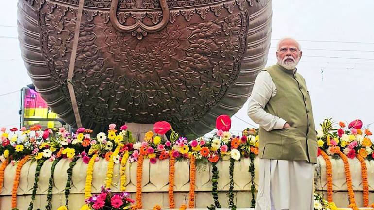 Modi Ayodhya Visit: आज प्रगति का उत्साह, कुछ दिन बाद होगा परंपरा का ...