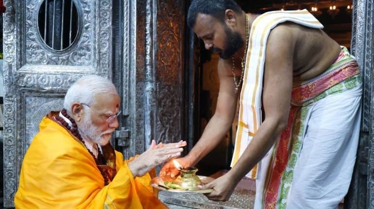 अयोध्या पहुंचे Pm मोदी कुछ ही देर में शुरू हो जाएगा प्राण प्रतिष्ठा कार्यक्रम