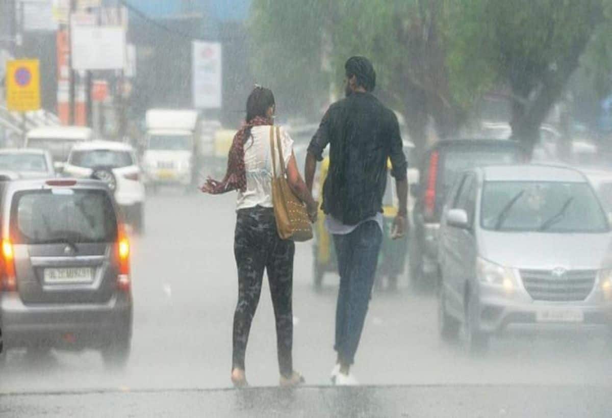 Weather Updates: महाराष्ट्र, गोवा और कर्नाटक में बारिश का ऑरेंज अलर्ट ... Weather Updates: महाराष्ट्र, गोवा और कर्नाटक में बारिश का ऑरेंज अलर्ट ...