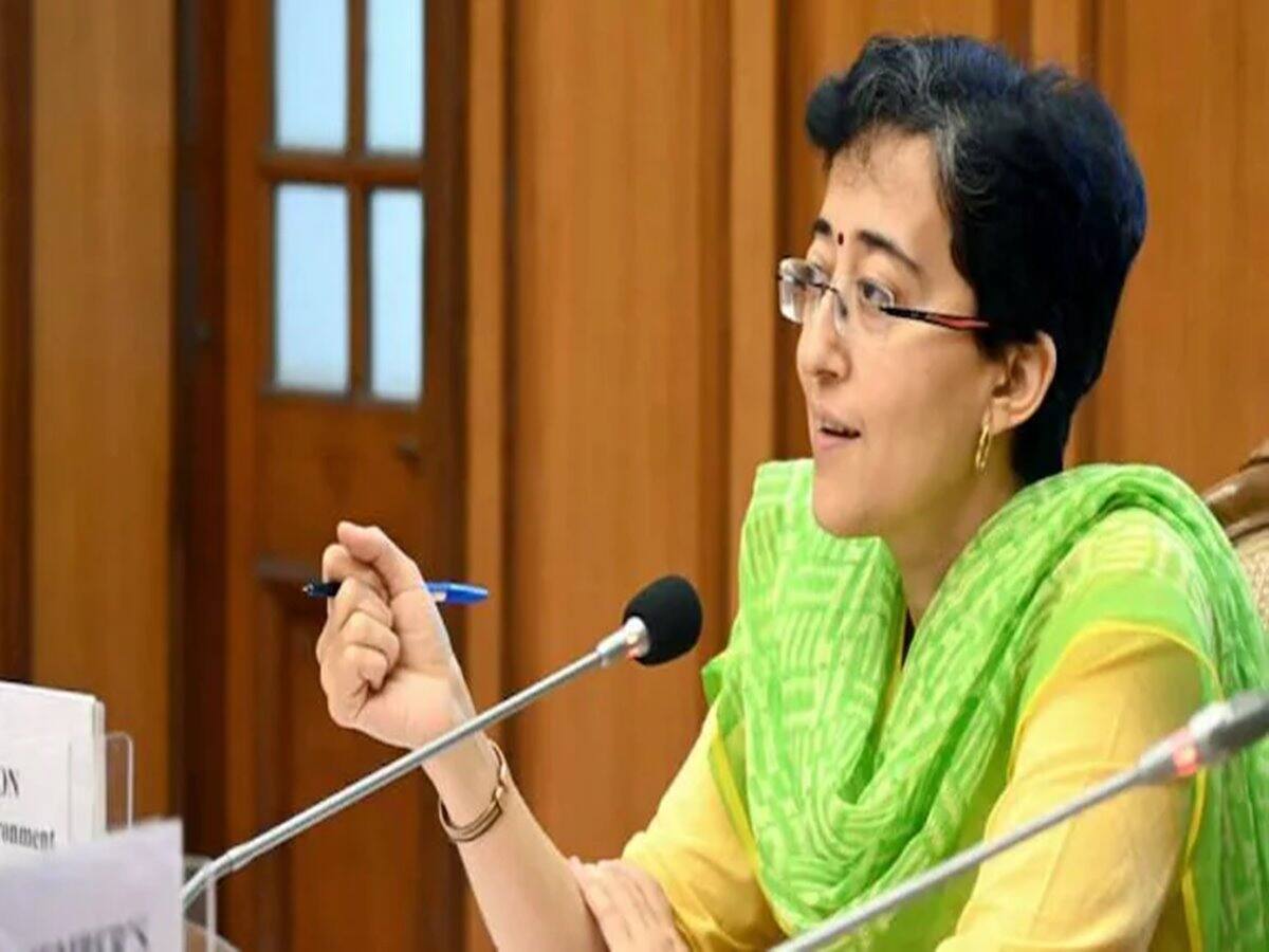 Atishi Swearing-in Ceremony: आतिशी 21 सितंबर को शाम 4:30 बजे लेंगी ...