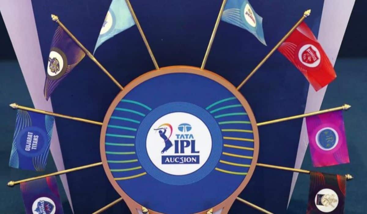 IPL 2025: बदल गया आईपीएल मेगा ऑक्शन का टाइम, जानें अब कितने बजे लगेगी ...