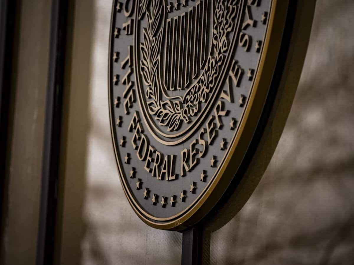 US Fed Rate Cut: 2025 में केवल 2 बार ब्याज दर घटा सकता है फेडरल रिजर्व ... US Fed Rate Cut: 2025 में केवल 2 बार ब्याज दर घटा सकता है फेडरल रिजर्व ...