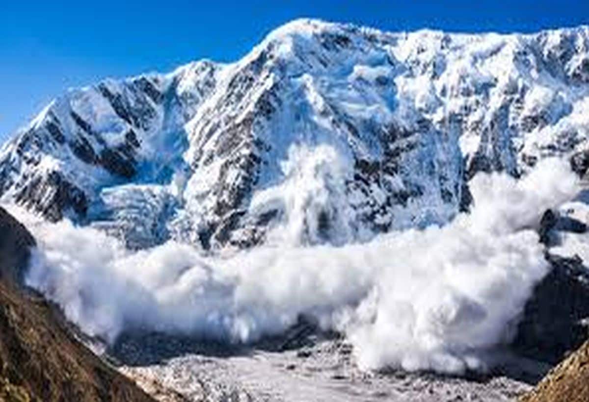 Chamoli Avalanche: उत्‍तराखंड के चमोली में बड़ा हादसा! ग्लेशियर टूटने से 57 मजदूर दबे, 32 को ...