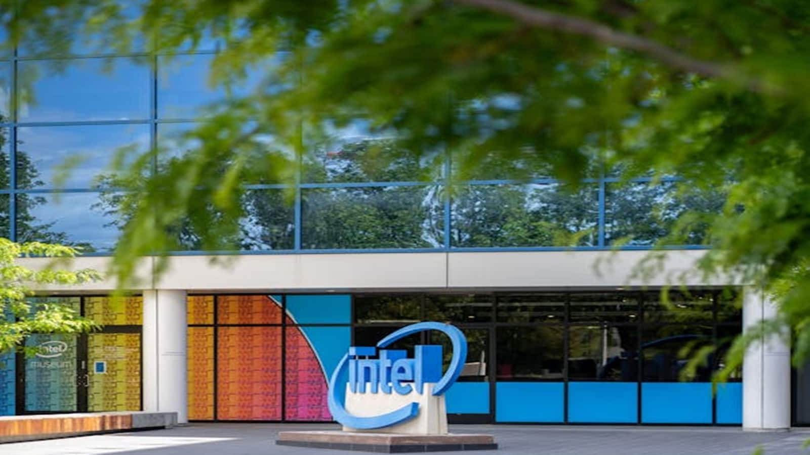 तीन महीने बाद मिला Intel को अपना सीईओ, बोर्ड के पूर्व सदस्य को मिलेगी ...