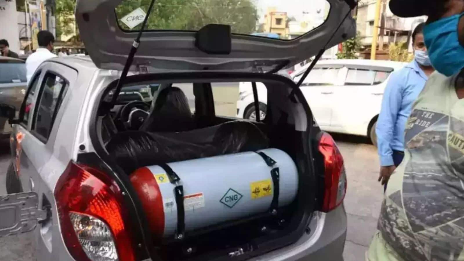 CNG Price Hike: सीएनजी की कीमतों में 1 से 3 रुपये kg की बढ़ोतरी, जानें ...