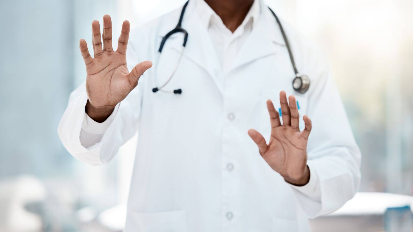 मध्य प्रदेश में जॉन कैम नाम के ‘फर्जी’ कार्डियोलॉजिस्ट के इलाज के बाद ...