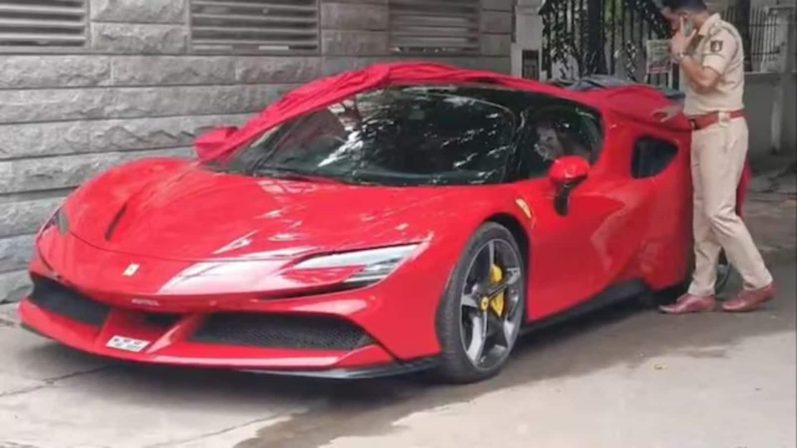 Bengaluru News: महाराष्ट्र नंबर प्लेट वाली Ferrari के मालिक पर बेंगलुरु ...