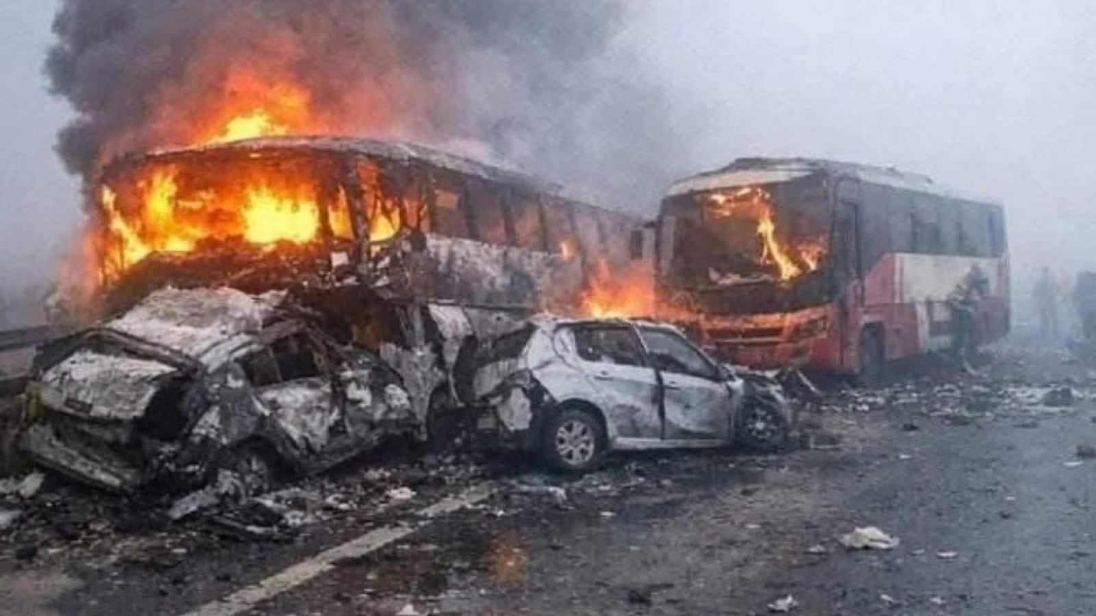 Yamuna Expressway accident: यमुना एक्सप्रेसवे हादसे में मरने वालों की ...