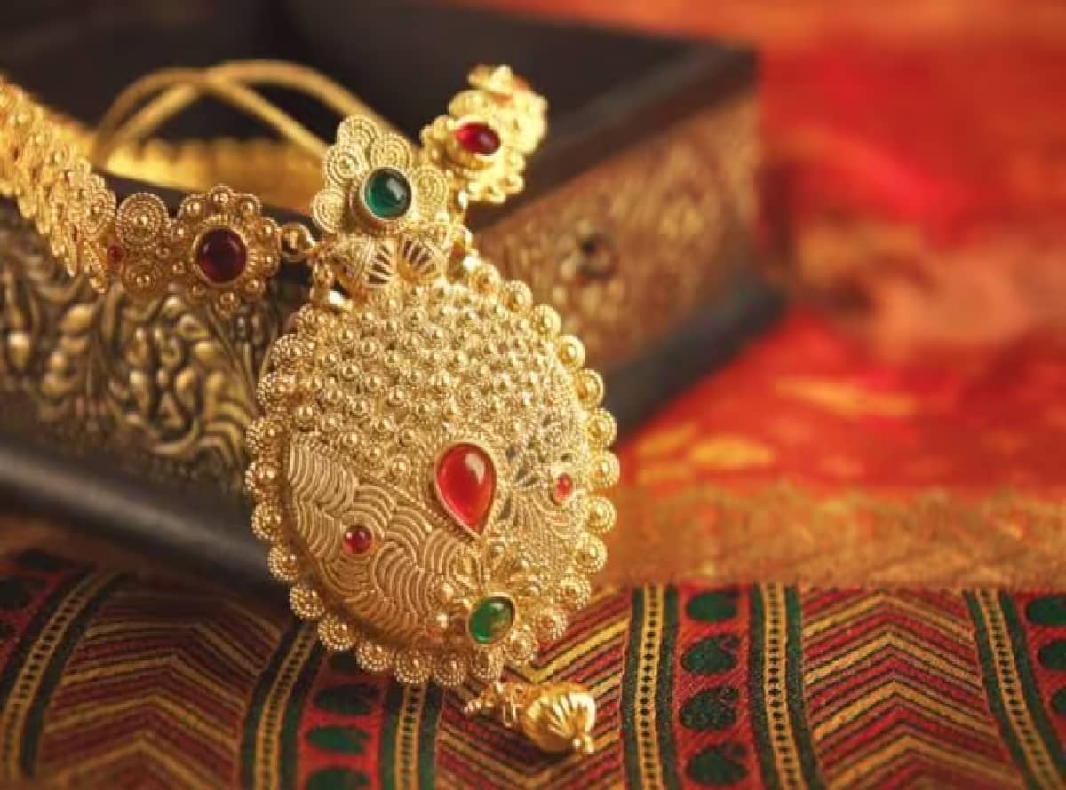 Gold Price Today: સોનામાં સતત બીજા દિવસે મોટો ઘટાડો, ચાંદી પણ સસ્તી થઈ ...
