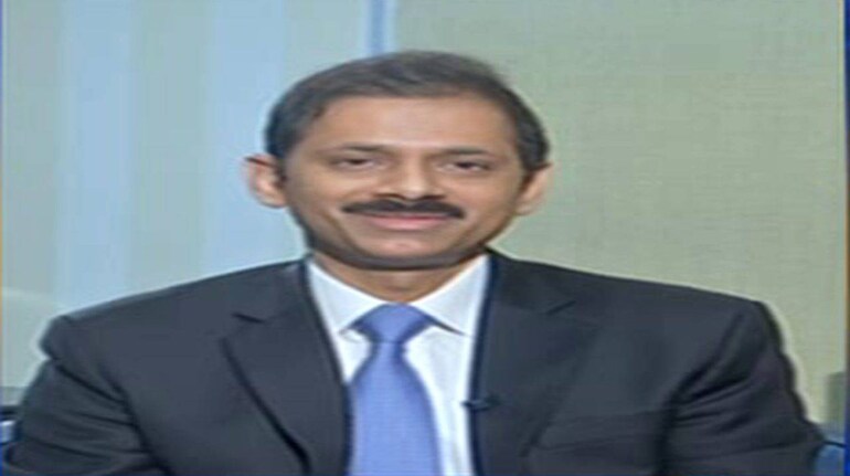 IDFC First Bank MD&CEO V Vaidyanathan gifts 1.5 lakh shares each to ...