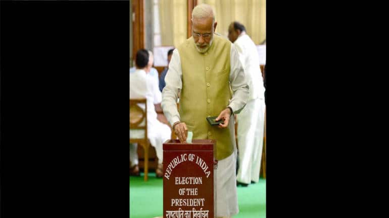 Presidential poll begins, PM Modi among first to vote