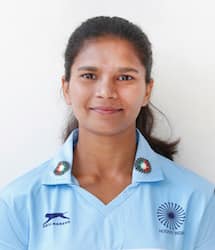 Women’s hockey player found dead on railways tracks