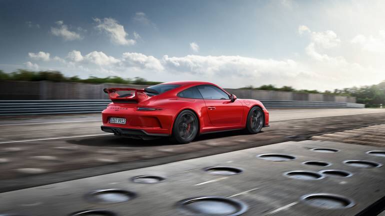 Auto weekly wrap: Porsche launches 911 GT3, Volvo begins India assembly
