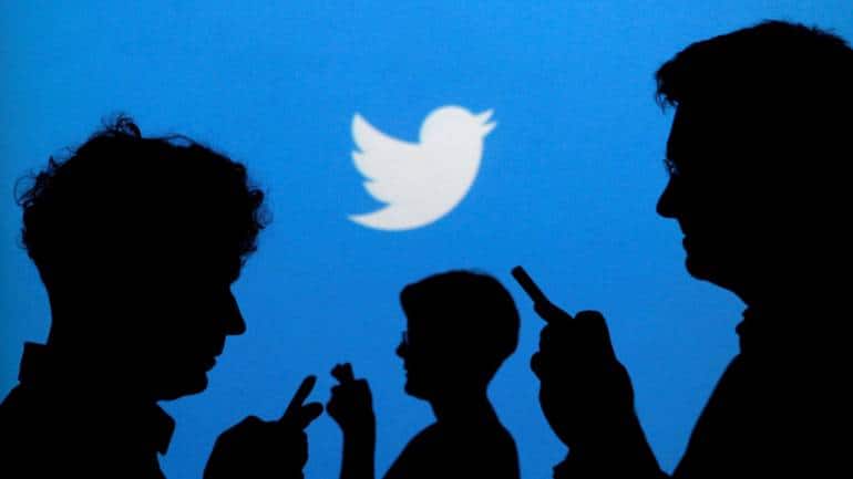Why Twitter is full of one-word tweets from popular accounts