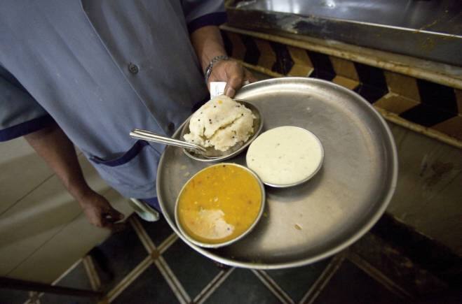 Roti Bank - where leftover food satiates hunger of the poor ...
