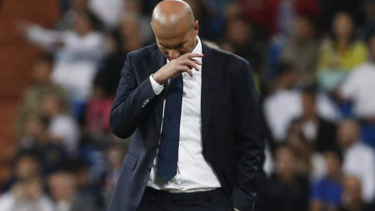 Emotional slips - Breakdowns and outbursts of a few sports ...