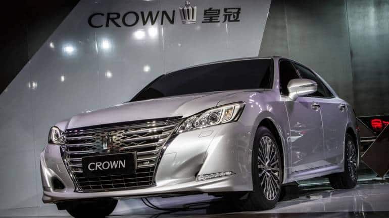 Toyota unveils 15th generation Crown, equipped with data communication ...