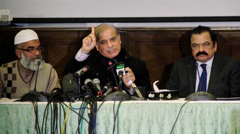 Pak PM Shehbaz Sharif demands 'full court commission' to probe Imran ...