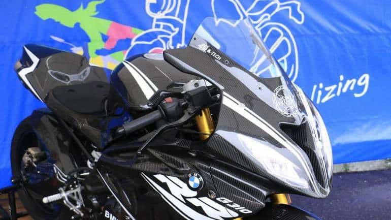 BMW unveils carbon fibre clad G 310RR supersport concept in Japan