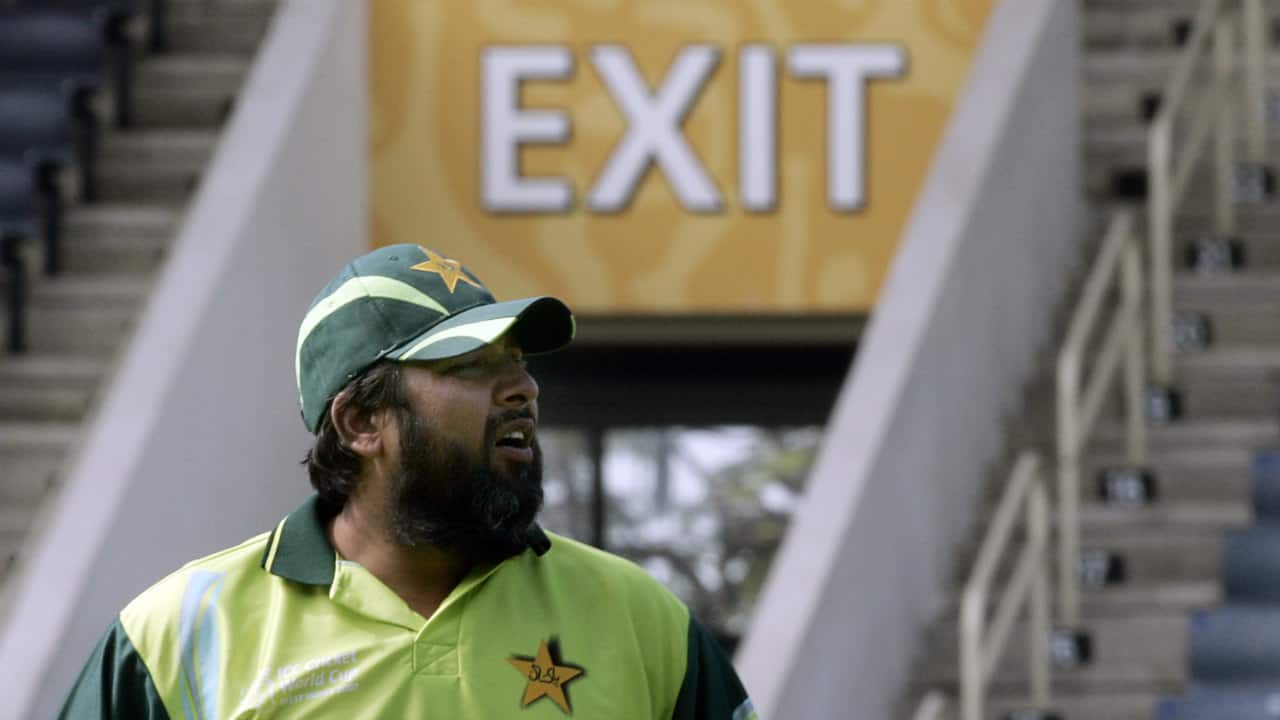 In Pics | A look at some of the most bizarre run outs in cricket ...