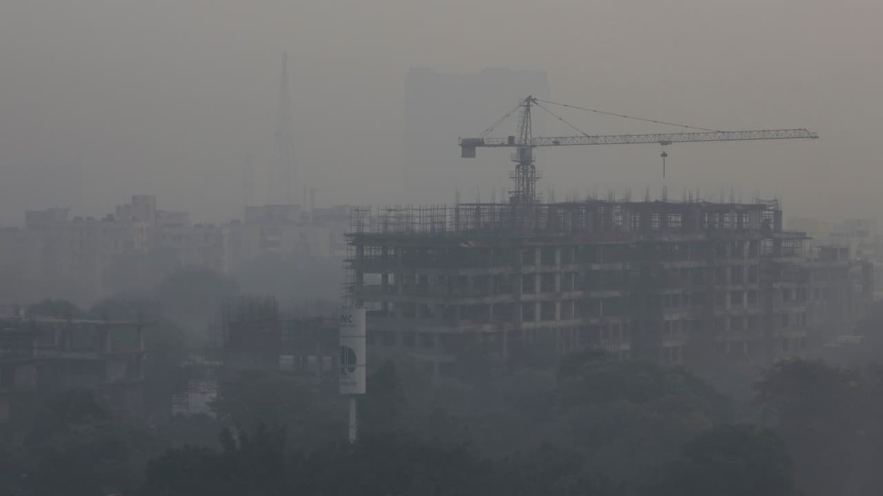 In pics: Delhi chokes under a blanket of smoke as pollution rises ...