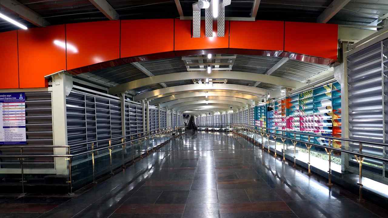 A look at Delhi Metro's newly-opened foot over bridge linking Airport ...