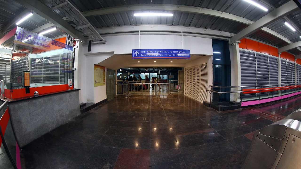 A look at Delhi Metro's newly-opened foot over bridge linking Airport ...