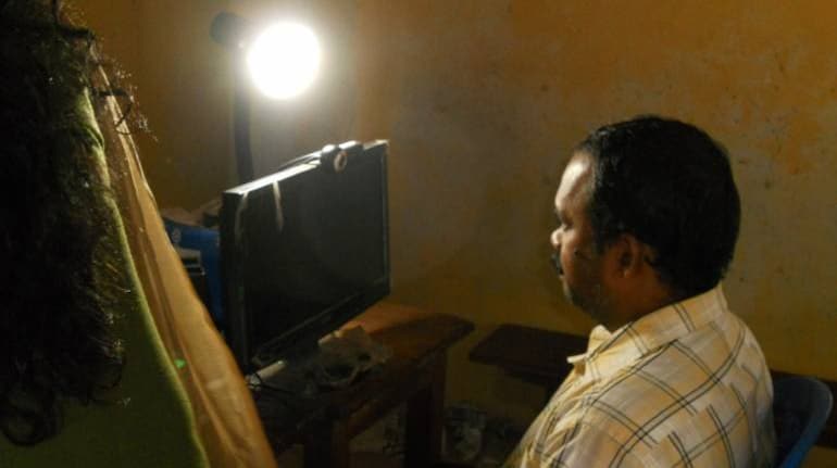 How Do You Check Your Aadhaar Card Validity