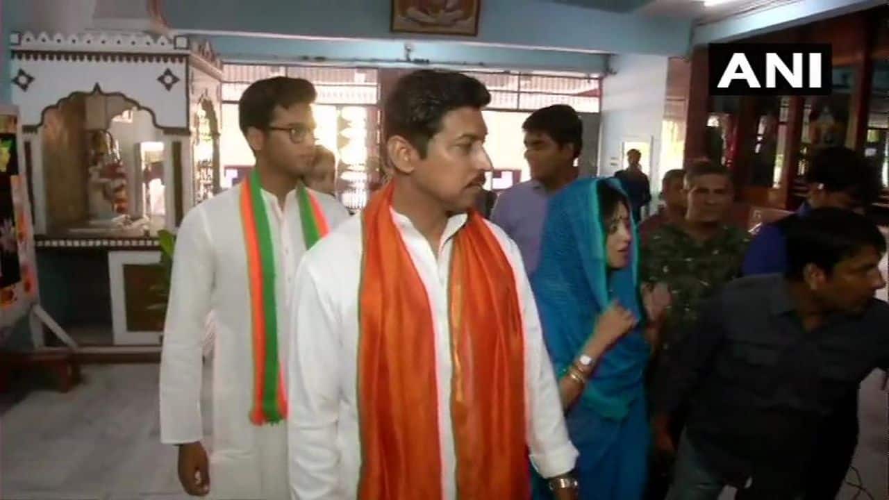 Union Minister Rajyavardhan Singh Rathore and his wife Gayatri Rathore ...