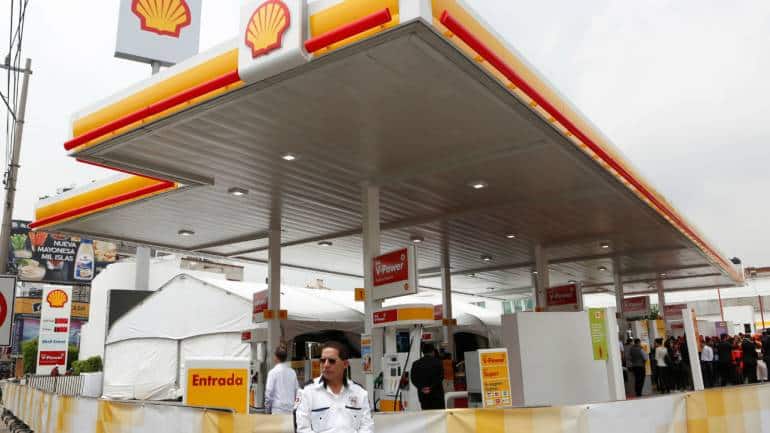 Shell starts using plastic waste to produce industrial chemicals