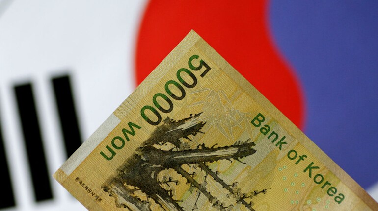 South Korean won slumps to 17-year low against US dollar