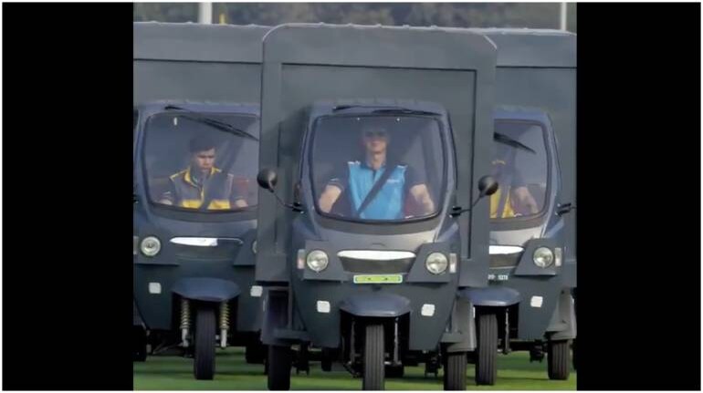 Amazon rolls out electric delivery rickshaws in India