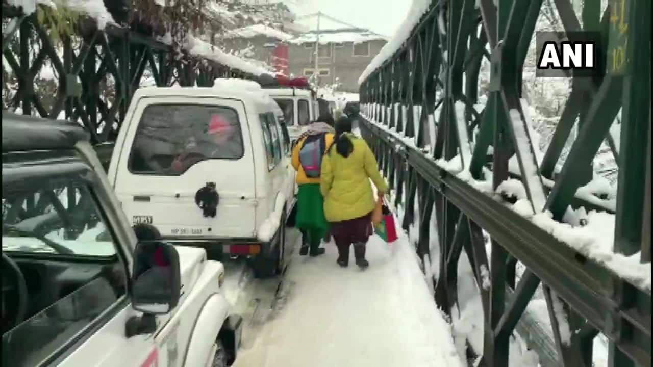 Stunning photos of snowfall in North India: Check out these exotic ...