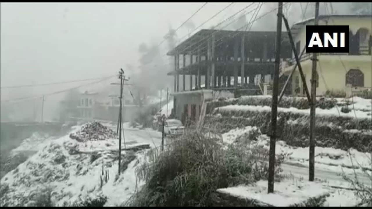 Stunning photos of snowfall in North India: Check out these exotic ...