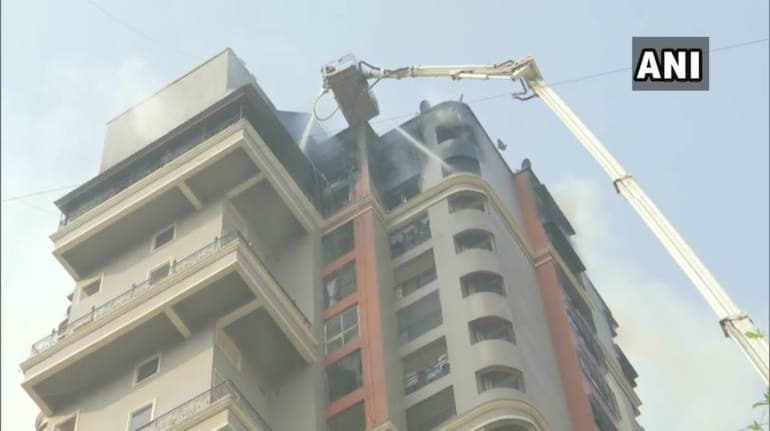 Delhi building fire: Lack of water, onlookers, electricity wires give ...