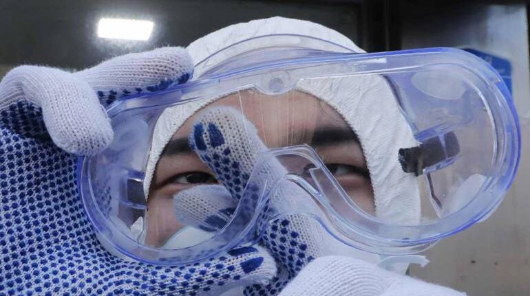 Coronavirus pandemic | Health ministry okays reuse of PPE goggles. Here ...