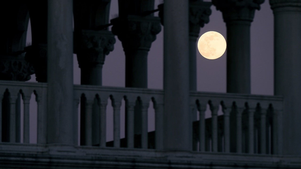 In pics | The spectacular pink supermoon - as seen from around the ...