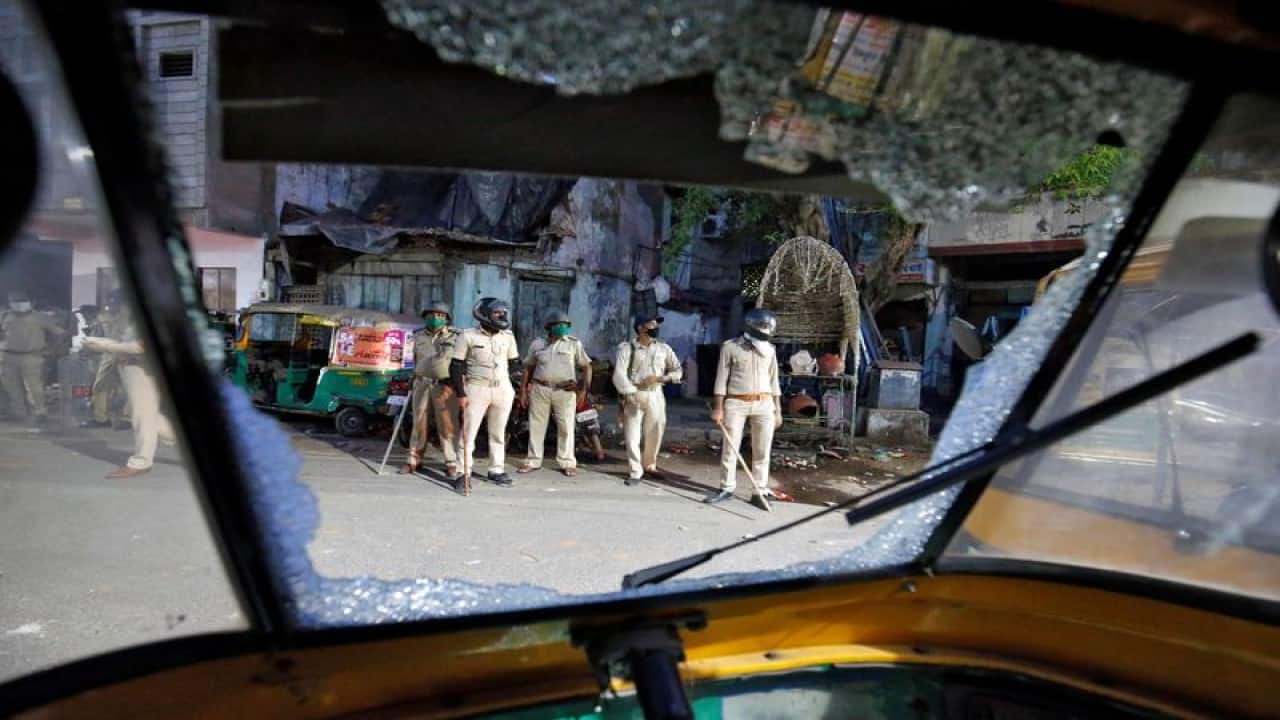 Protesters pelt police with stones in Jaisalmer, lathicharged ...