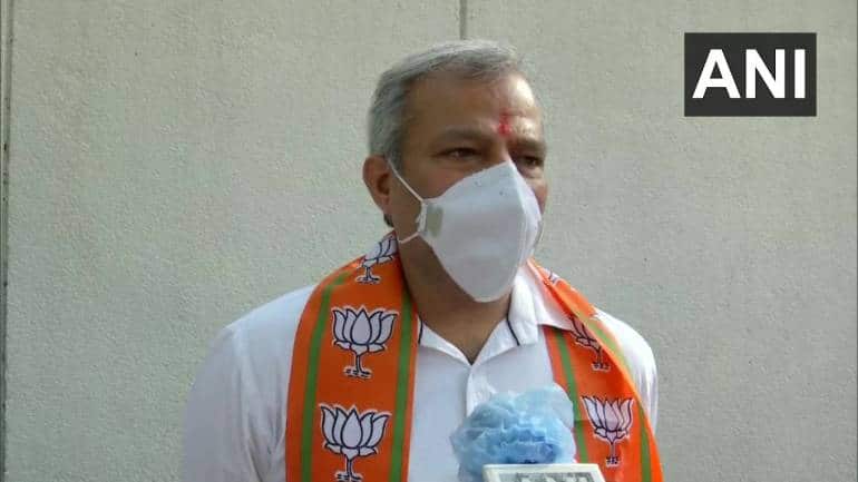 Delhi BJP president Adesh Gupta tests positive for COVID-19