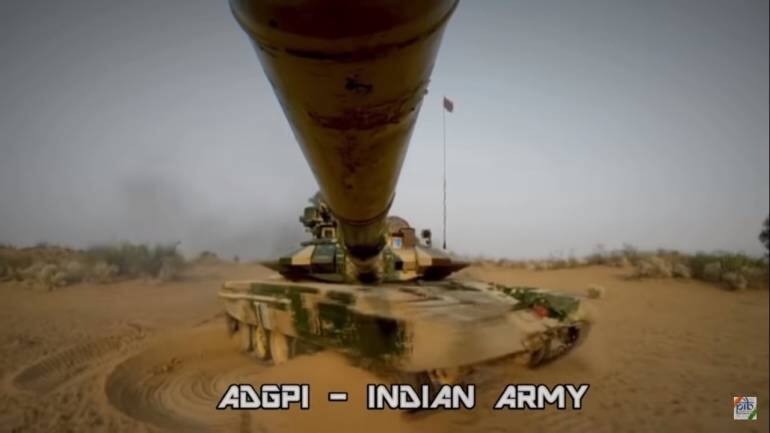 India China border news | Indian Army deploys T-90 Bhishma tanks along ...