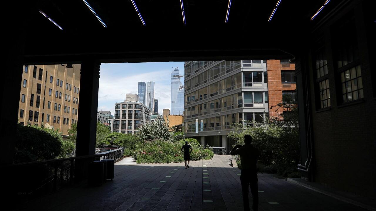 In pics | New Yorkers wander in Manhattan's High Line Park as it ...