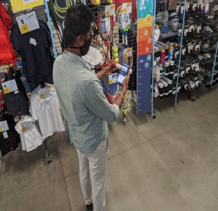Ixigo CEO Aloke Bajpai praises Decathlon employee in viral post. Ankur ...