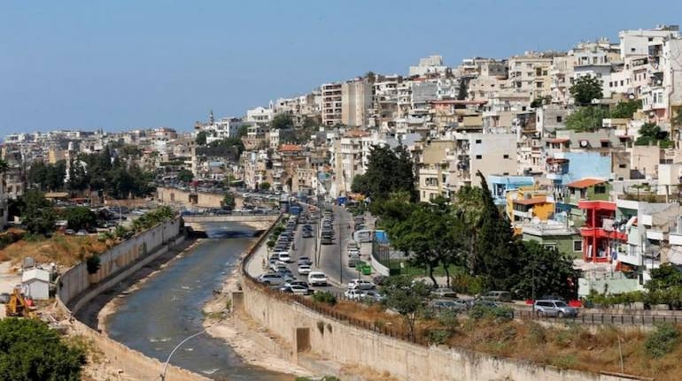 'Falling off a cliff': Lebanon's poor borrow to buy bread