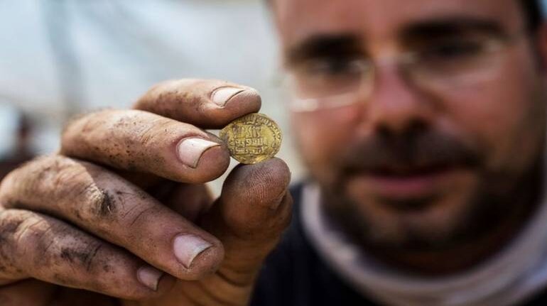 Trove of 1,000-year-old gold coins unearthed in Israel
