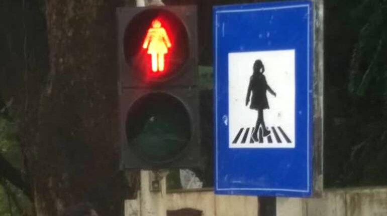 QR codes posted in Bengaluru traffic junctions to address cardiac ...