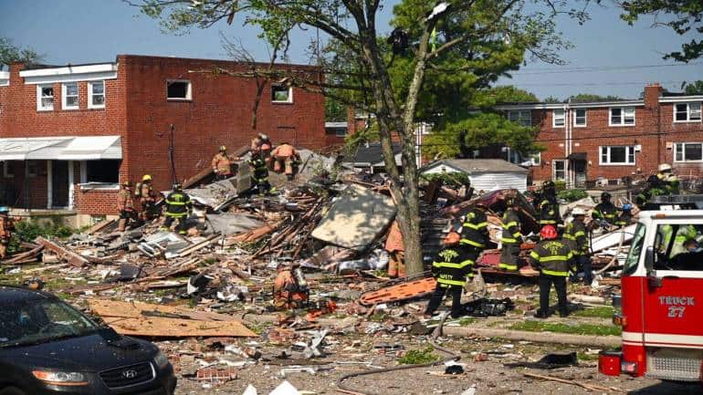 Blast destroys Baltimore homes; at least 1 dead, children trapped ...